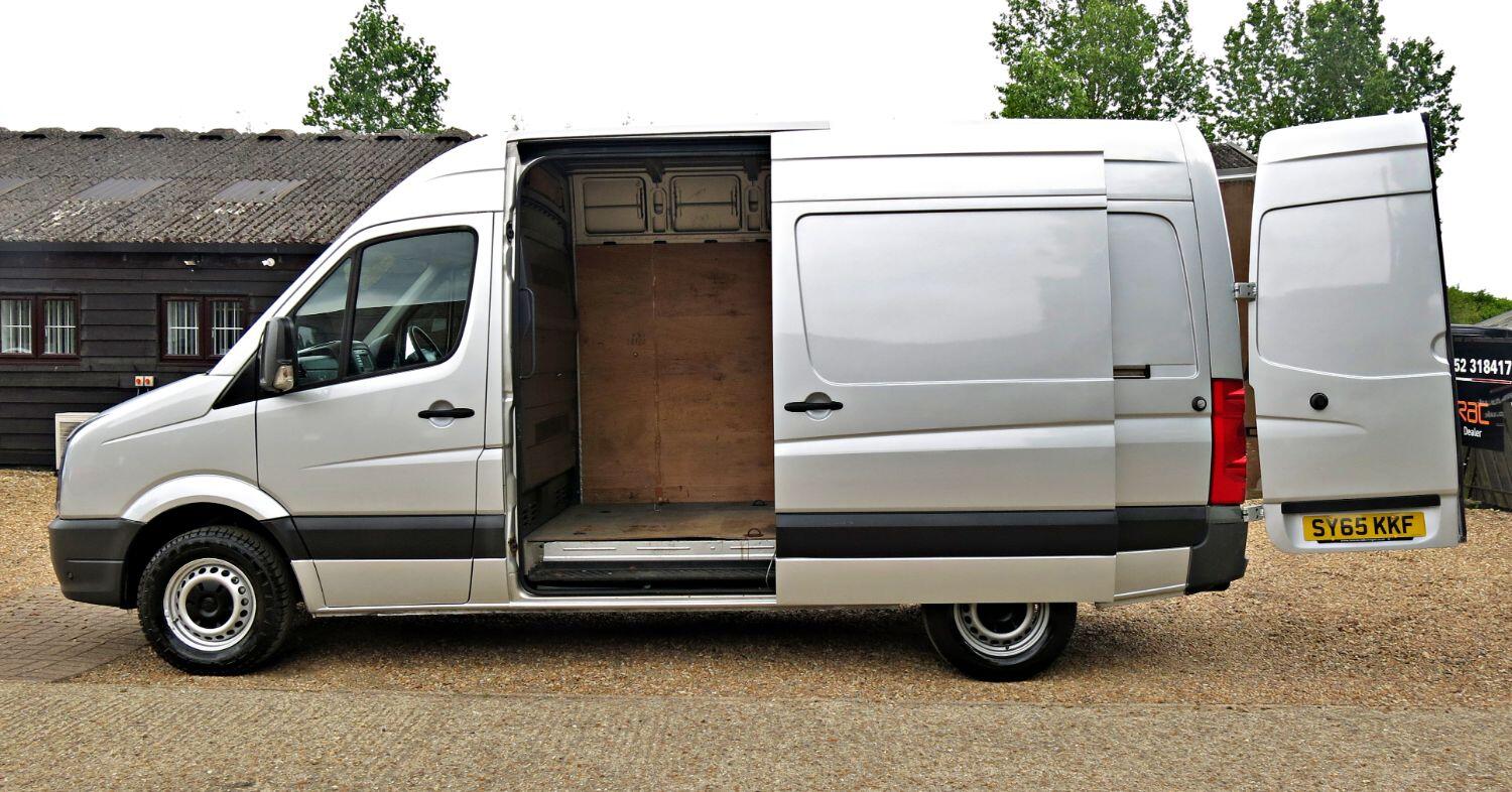 Used VOLKSWAGEN CRAFTER 2015 Silver in Hook, Hampshire | UNIQUE ...