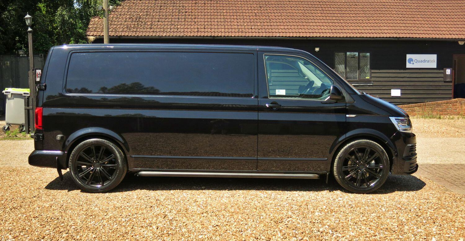Used VOLKSWAGEN TRANSPORTER 2018 Black in Hook, Hampshire | UNIQUE ...