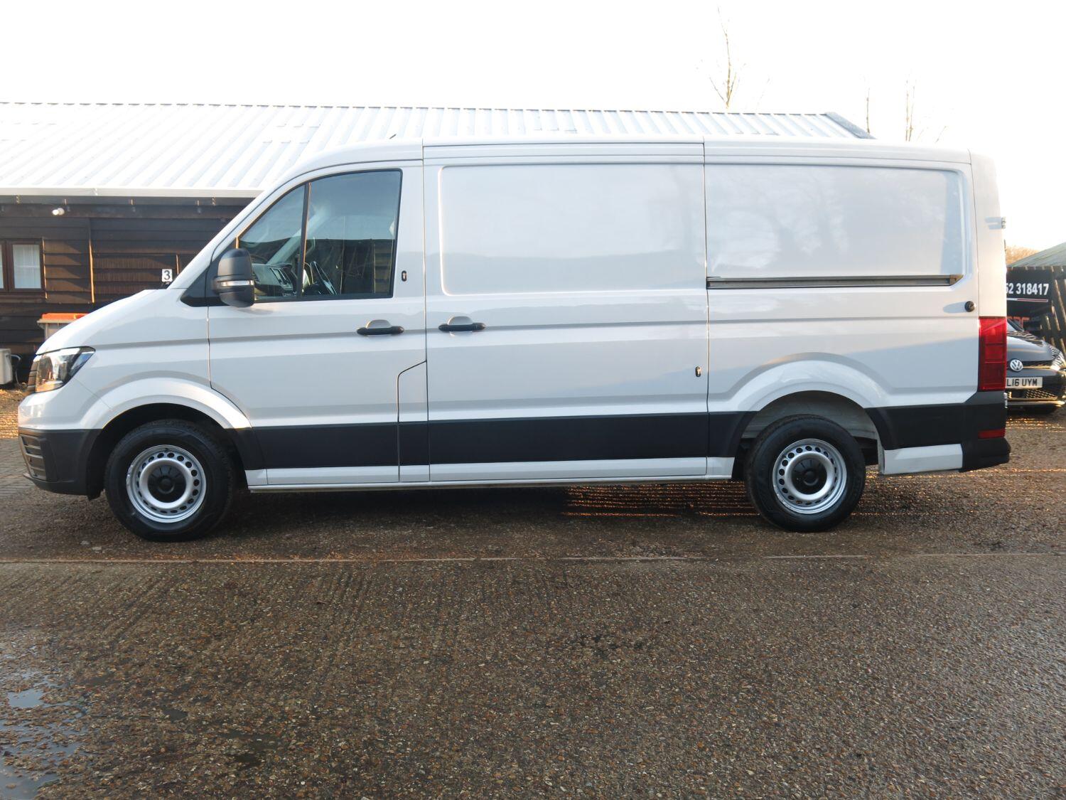 Used VOLKSWAGEN CRAFTER 2020 White in Hook, Hampshire | UNIQUE ...
